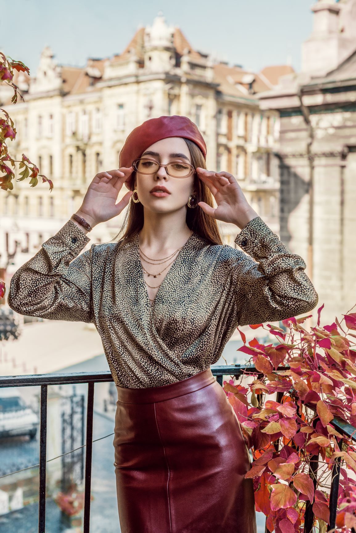 Stylizacje z kolorem bordowym w roli głównej. Poznaj trendy sezonu ...