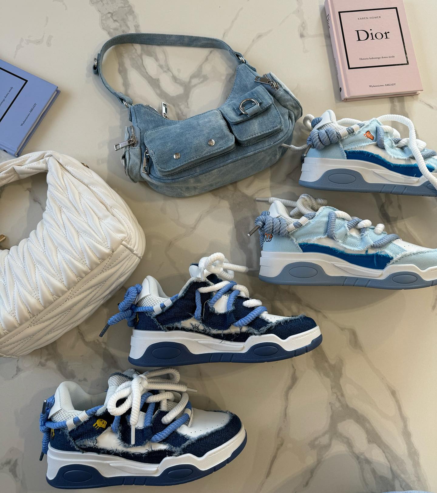 Sukienki z marszczeniem - zrób wrażenie w tych stylizacjach! | Blog Renee